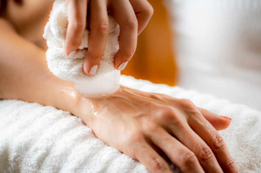 Effective Pain Relief: Combining Heat and Cold - Newcastle Physio